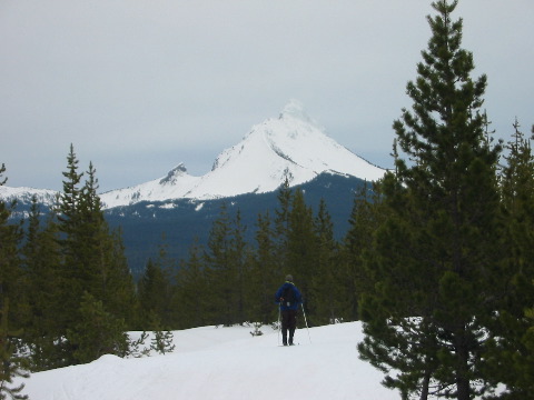 Heading south, towards Big Lake and Mt. Washington